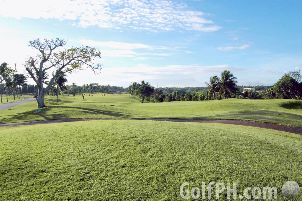 GolfPH Course Review: The Riviera Golf and Country Club